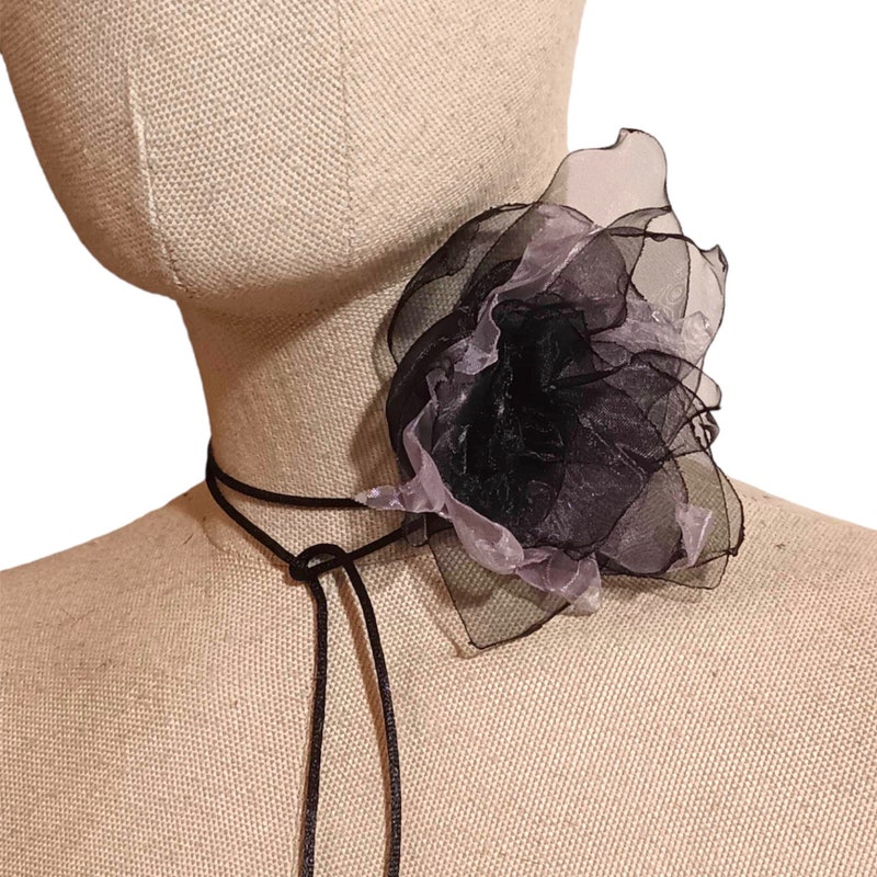 Flower Choker - Etsy