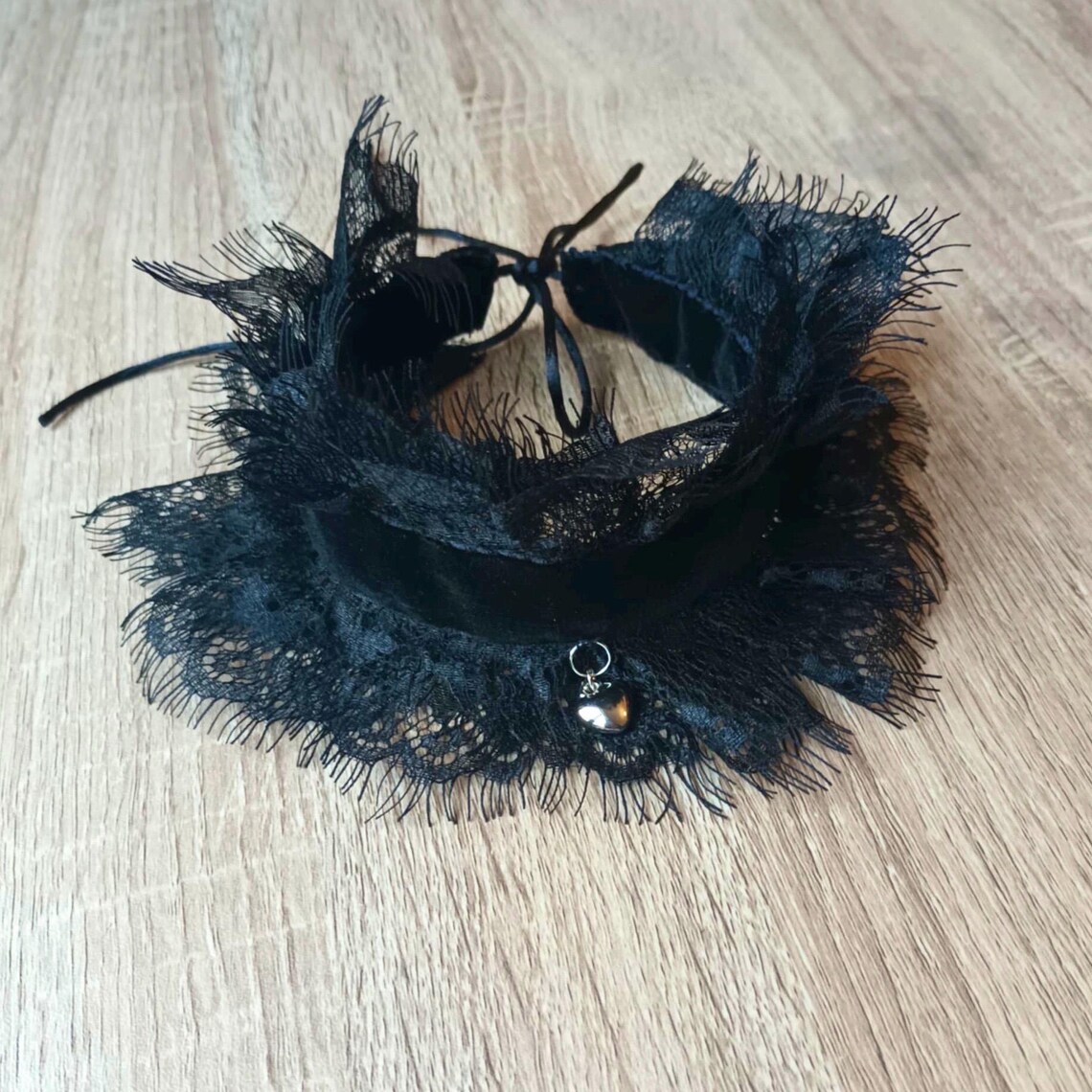 Chantilly French Lace Choker, Black Velvet Necklace, One Size ...