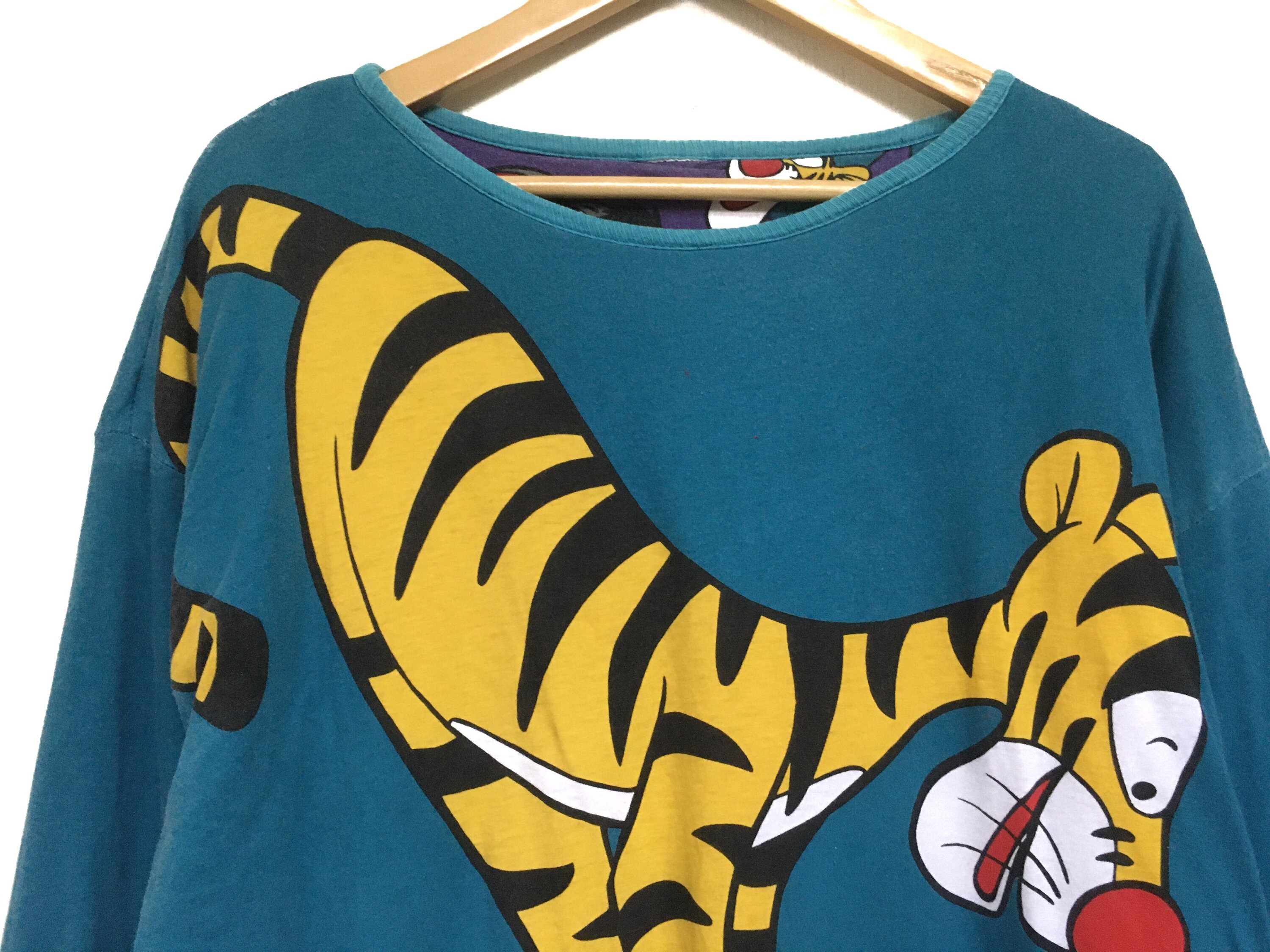 Rare! Winnie Pooh Tigger the Disney Store Cartoon Reversible Big Logo ...