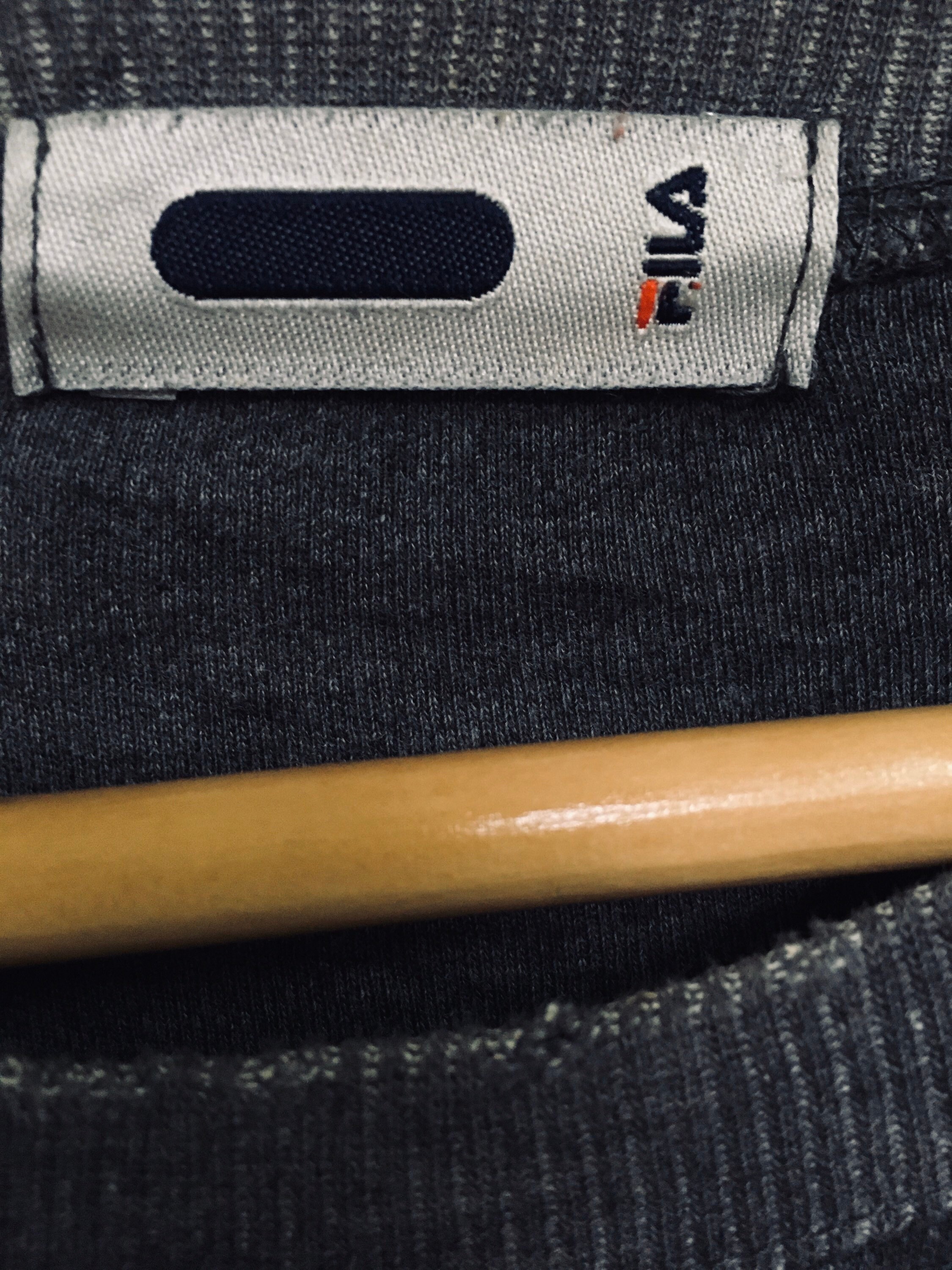 Rare! 90s Fila Small Logo Embroidery Spellout Tee T Shirt Crewneck ...