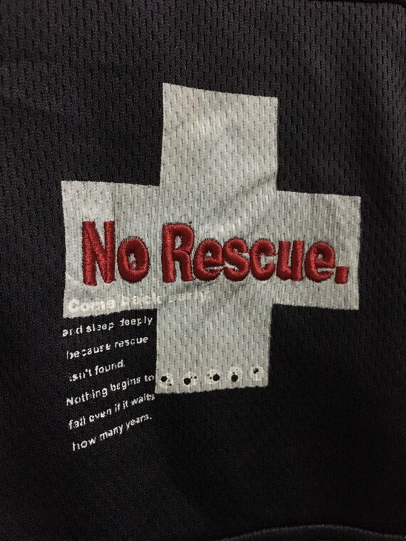 Rare!! Vintage No Rescue Small Logo Embroidery Half Z… - Gem