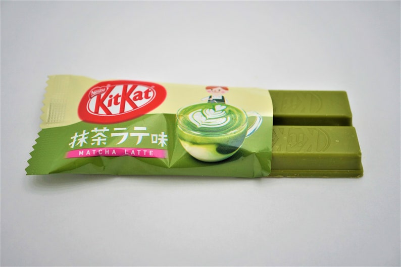 Kit Kat Uji Green Tea Latte Flavor 2pcs Japanese Rare Kit Kat / Direct ...