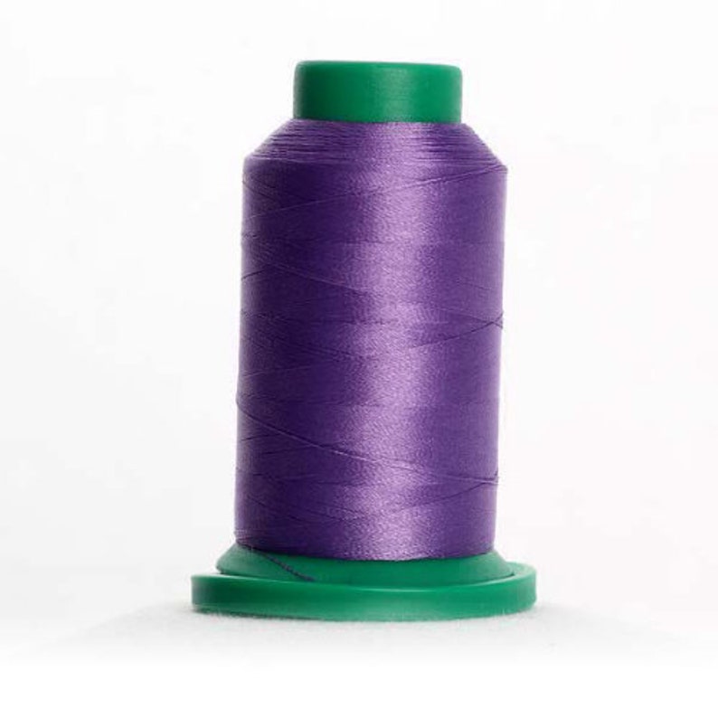Isacord Thread PURPLE 2920 for Embroidery, Quilting, Decorative ...