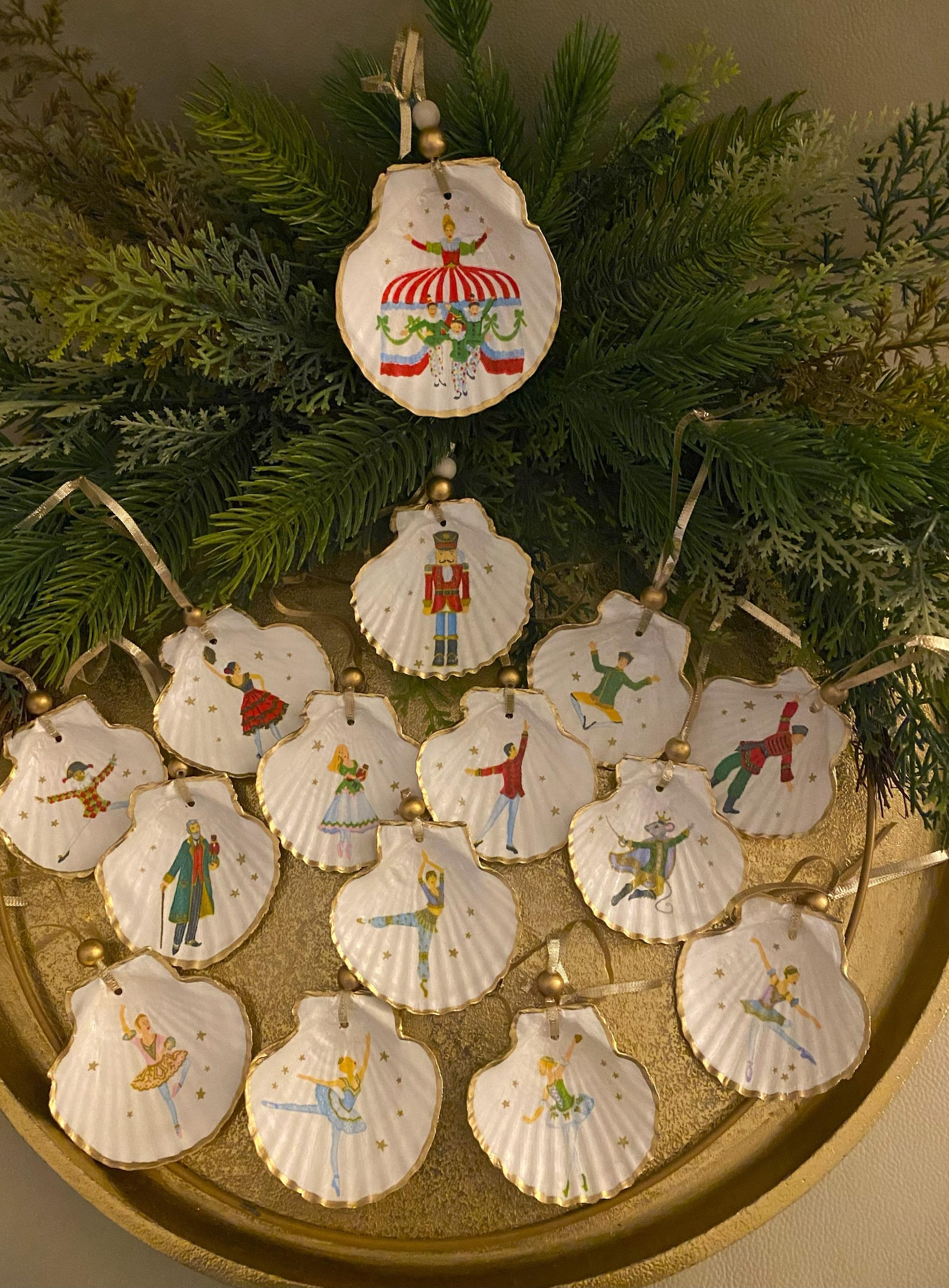 Set of 15 Decoupage Scallop Shells Nutcracker Ballet Ornaments-free ...