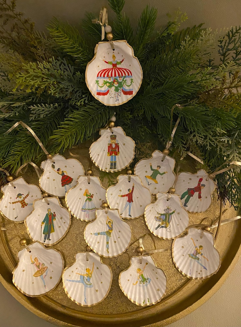 Set of 15 Decoupage Scallop Shells Nutcracker Ballet Ornaments-free ...