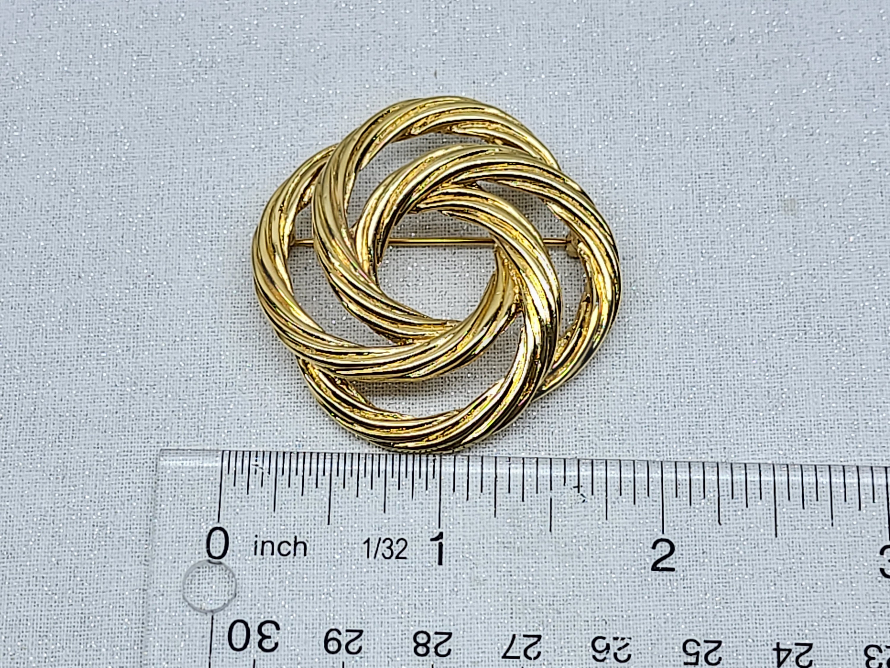 Vintage Monet Twisted Knot Brooch, Gold Tone Love Knot Brooch, Vintage ...