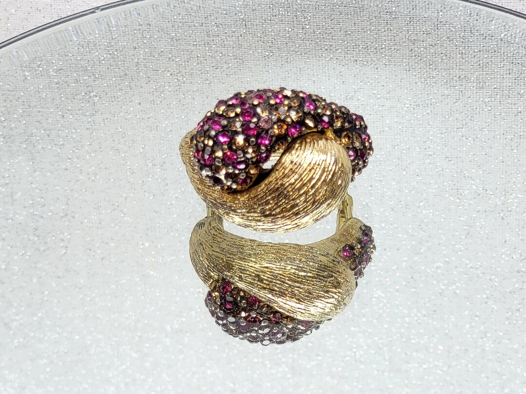 Rare Vendome Ring, Vendome Crystal Pave Dome Ring, Gold Tone Ying Yang ...