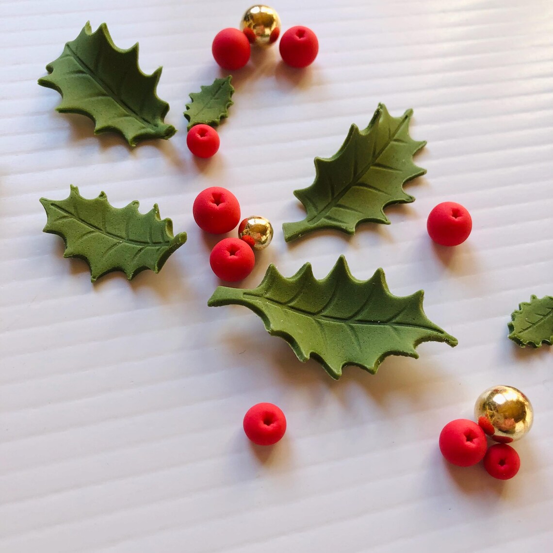 Edible Holly Cake Toppers/berries. - Etsy UK