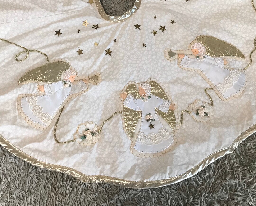 Angel Tree Skirt, Christmas Tree Skirt, Angel Theme Christmas ...