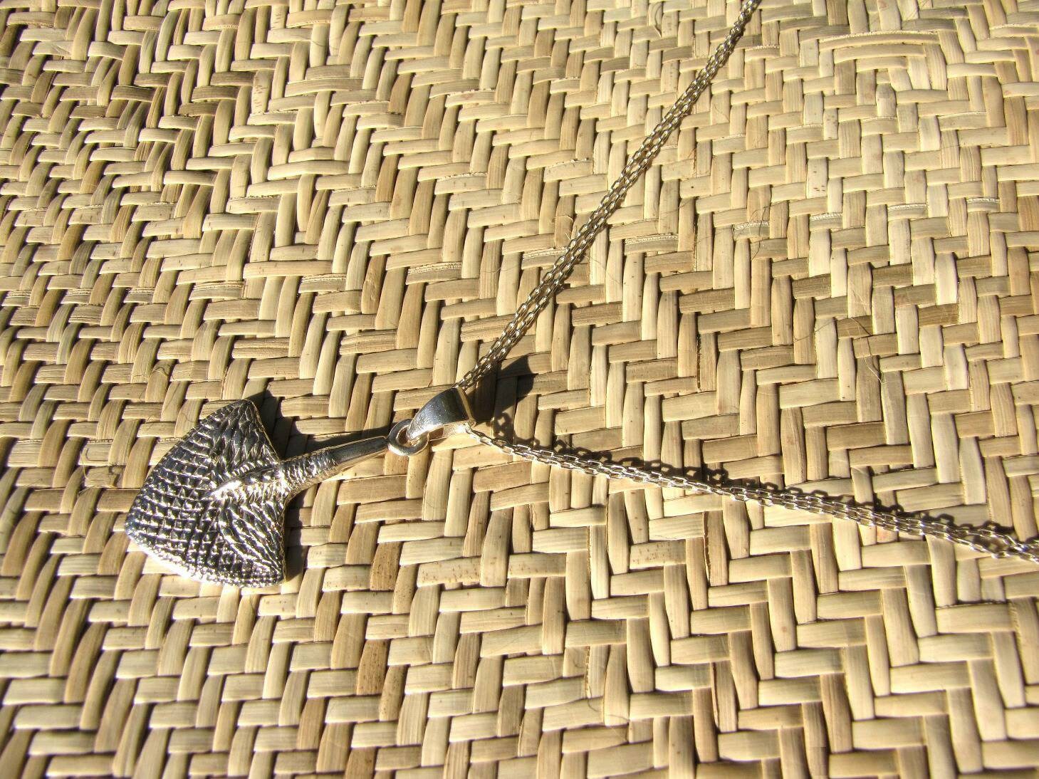 Buy Tongan Fan Hand Sculpted Pendant Cast in Solid Sterling Silver ...