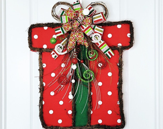 Wreath Door Hanger, Snowflake Christmas Decor, Christmas Decorations ...