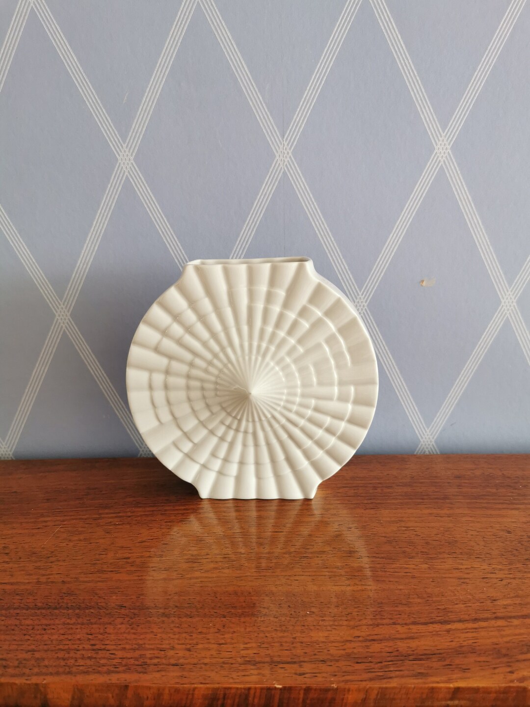 OP Art 70s Vase, White Spider Web Vintage Ceramic Vase. Retro Mid ...