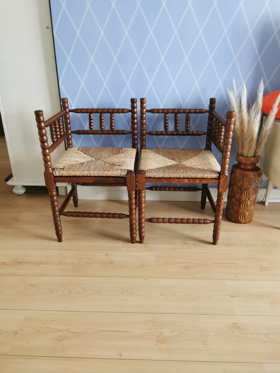 Set 1900s Matching Pair of Antique Dutch Corner Bobbin Chairs With Rush ...