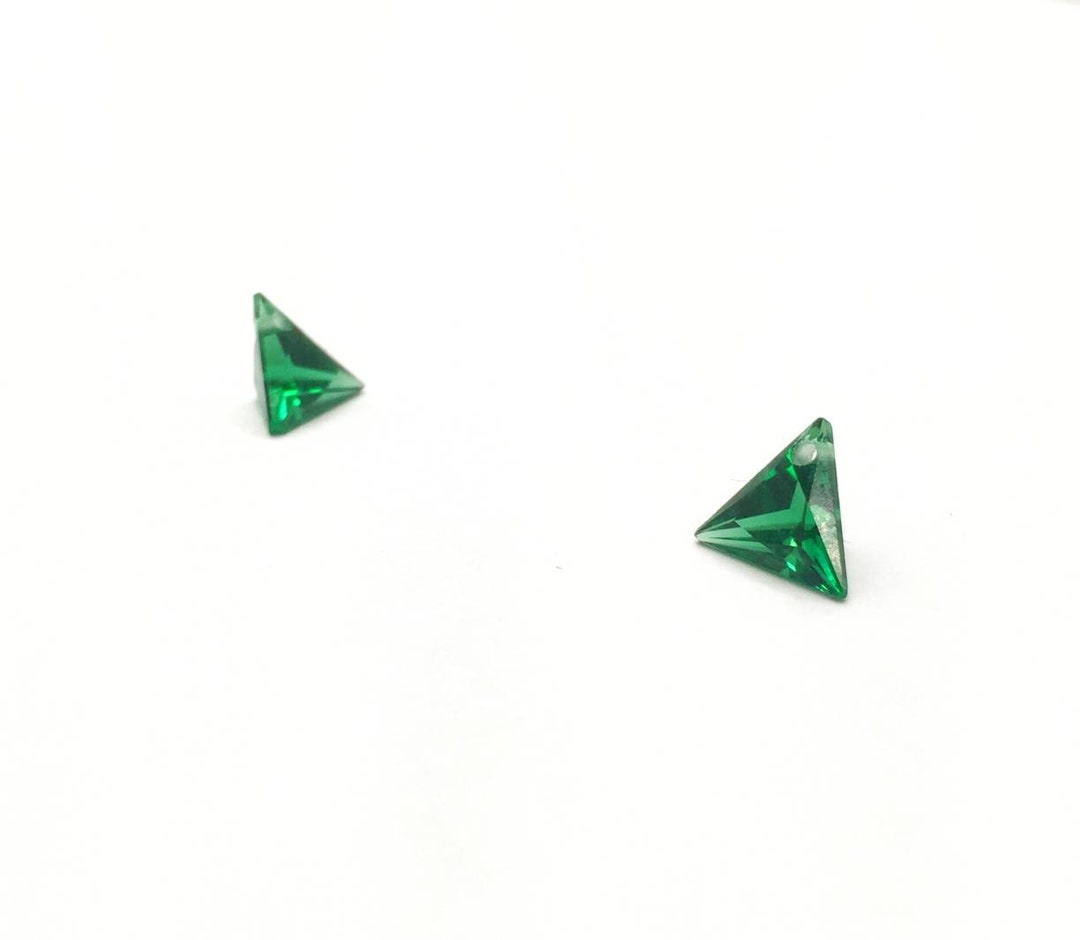 Emerald Green Zirconia Pyramid Charms, Pyramid Shape Pendants for ...