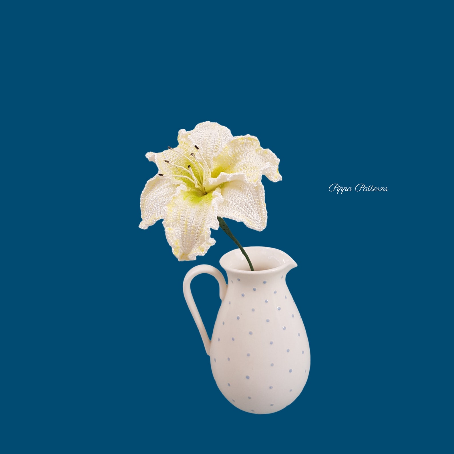 Crochet Day Lily Flower Pattern - Photo Tutorial for Decor, Bouquets ...