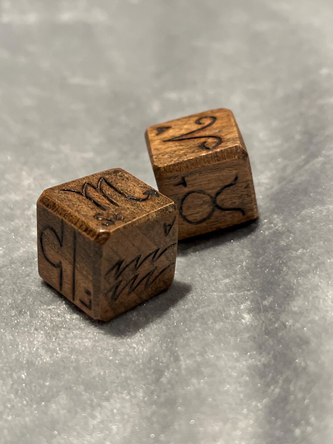 Mini Zodiac Cubes (set of 2) - Etsy