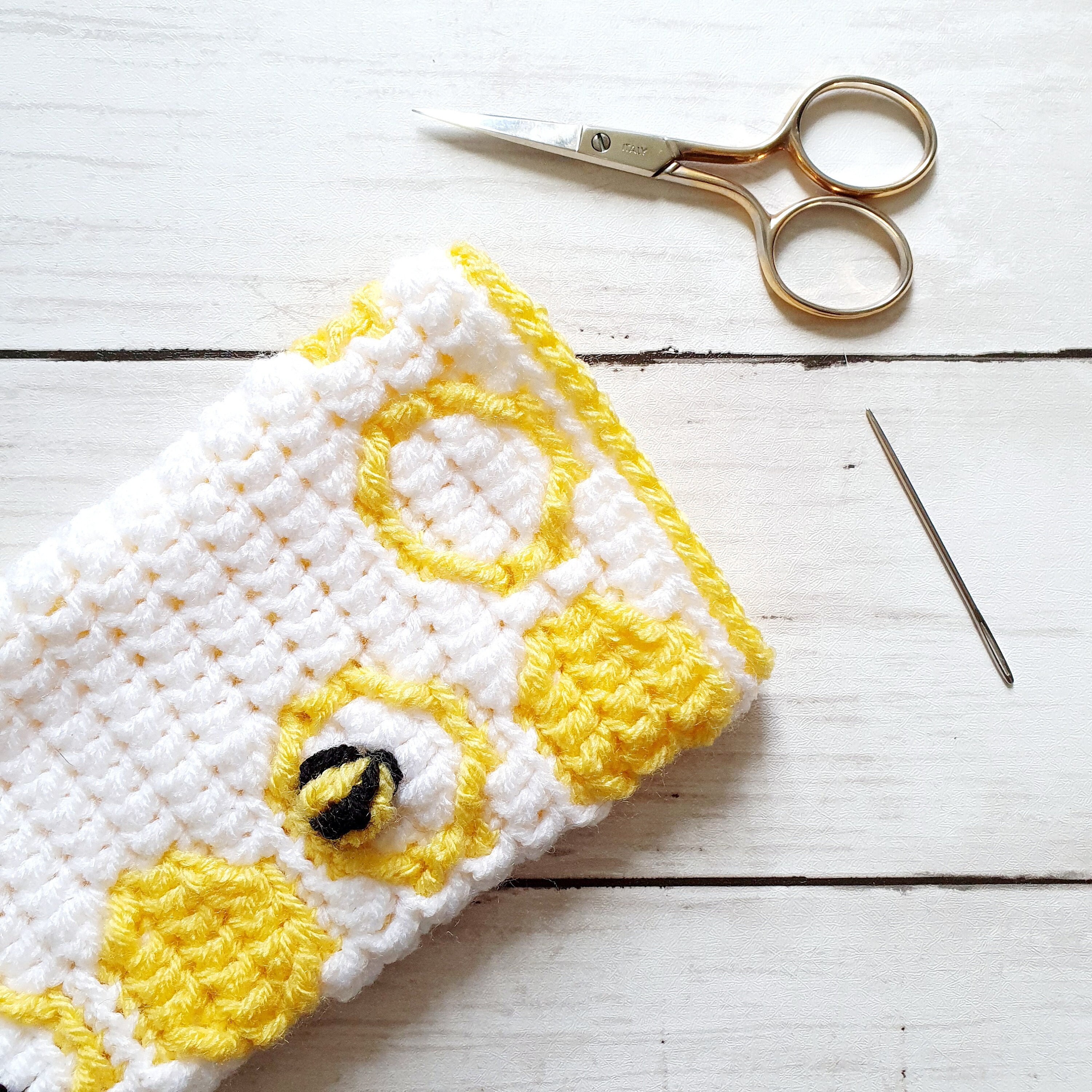 Mosaic Bee Case Set - Etsy