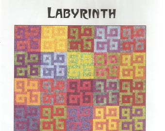Labyrinth quilt | Etsy