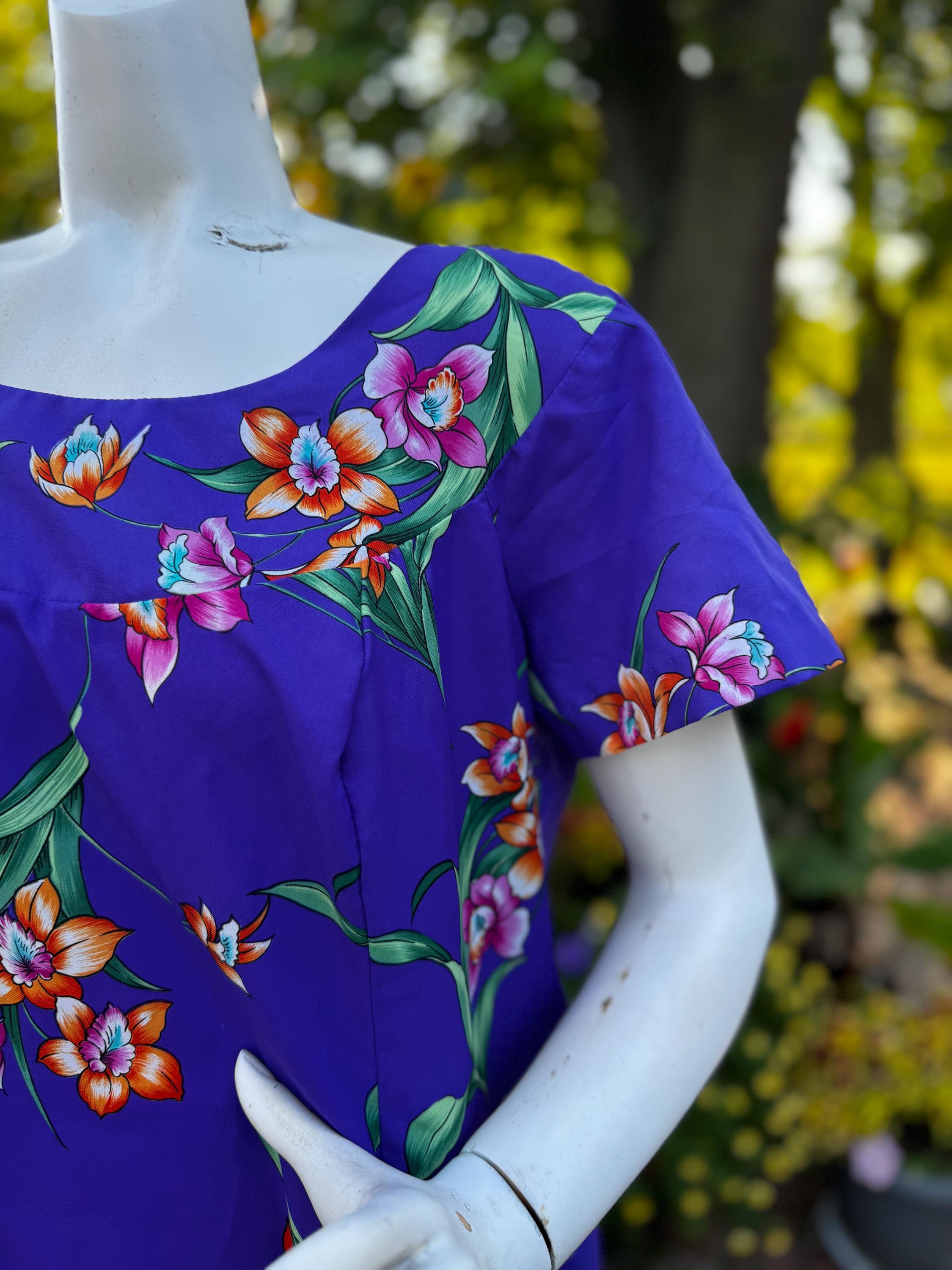 Hilo Hatties Hawaiian Muumuu Brilliant Royal Blue Purple - Etsy