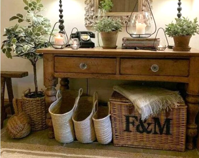 Rustic Farmhouse Entryway Table With Drawer and Turned Legs, Wooden ...