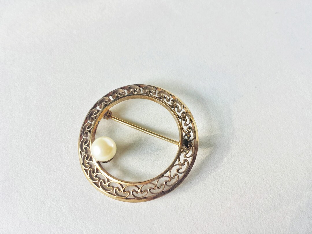 Winard Gold and Pearl Vintage Brooch Pin Fastener - Etsy