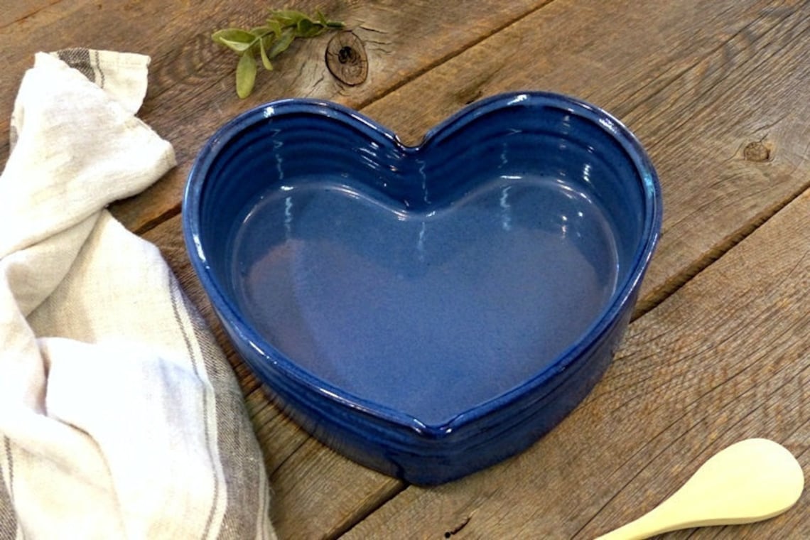 Deep Dish – Pottery Heart Shaped Deep Dish Pie Plate, 28 Cm Casserole ...