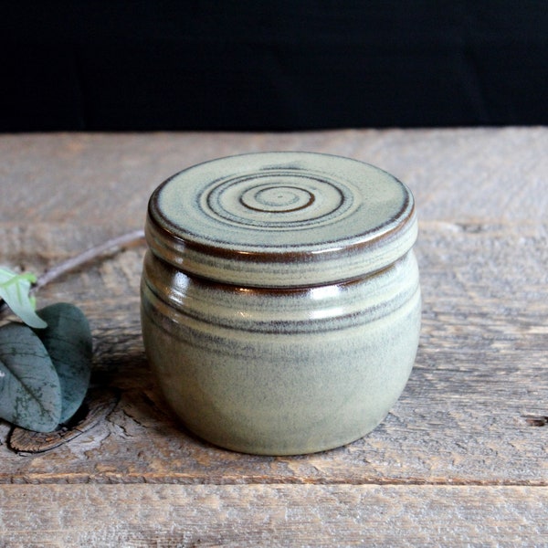 Pottery Urn - Etsy