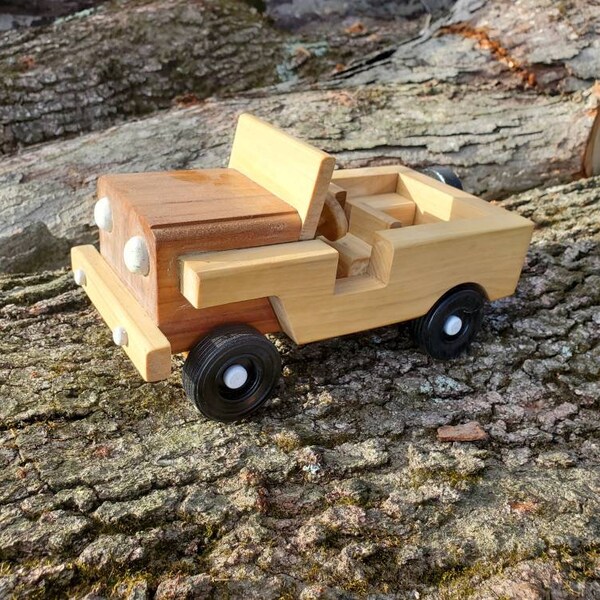 Wooden Jeep Toy - Etsy