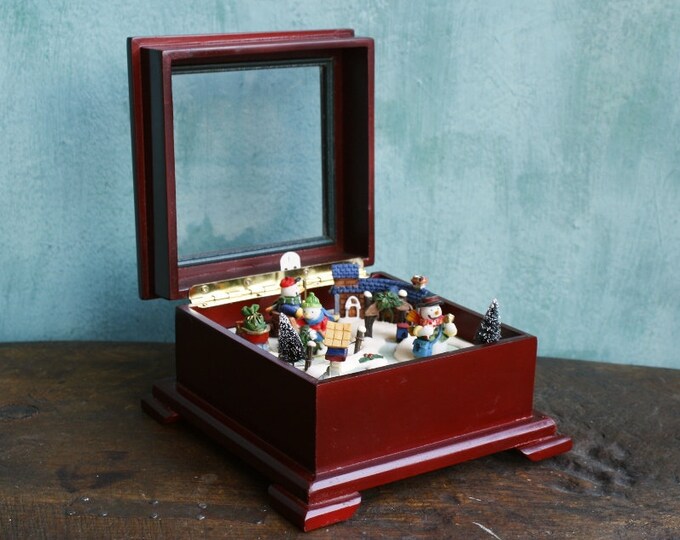 Wind up Wooden Christmas Box, Vintage Christmas Music Box, Jingle Bells ...
