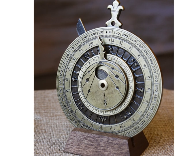 Nocturnal, Astrolabe, Astronomy Lover, Abacus, Navigation Instrument ...