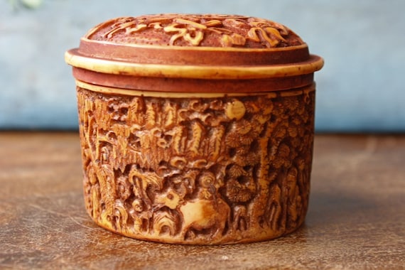 Vintage Chinese Carved Round Box, Carved Lacquer Box,… - Gem