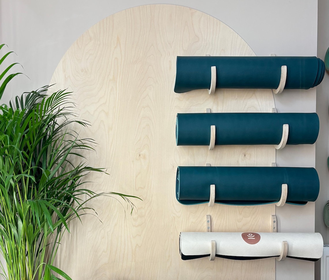 Hanger Wall Mount for Yoga Mats, Exercise Mat Hook, Gym Hanger Shelf ...