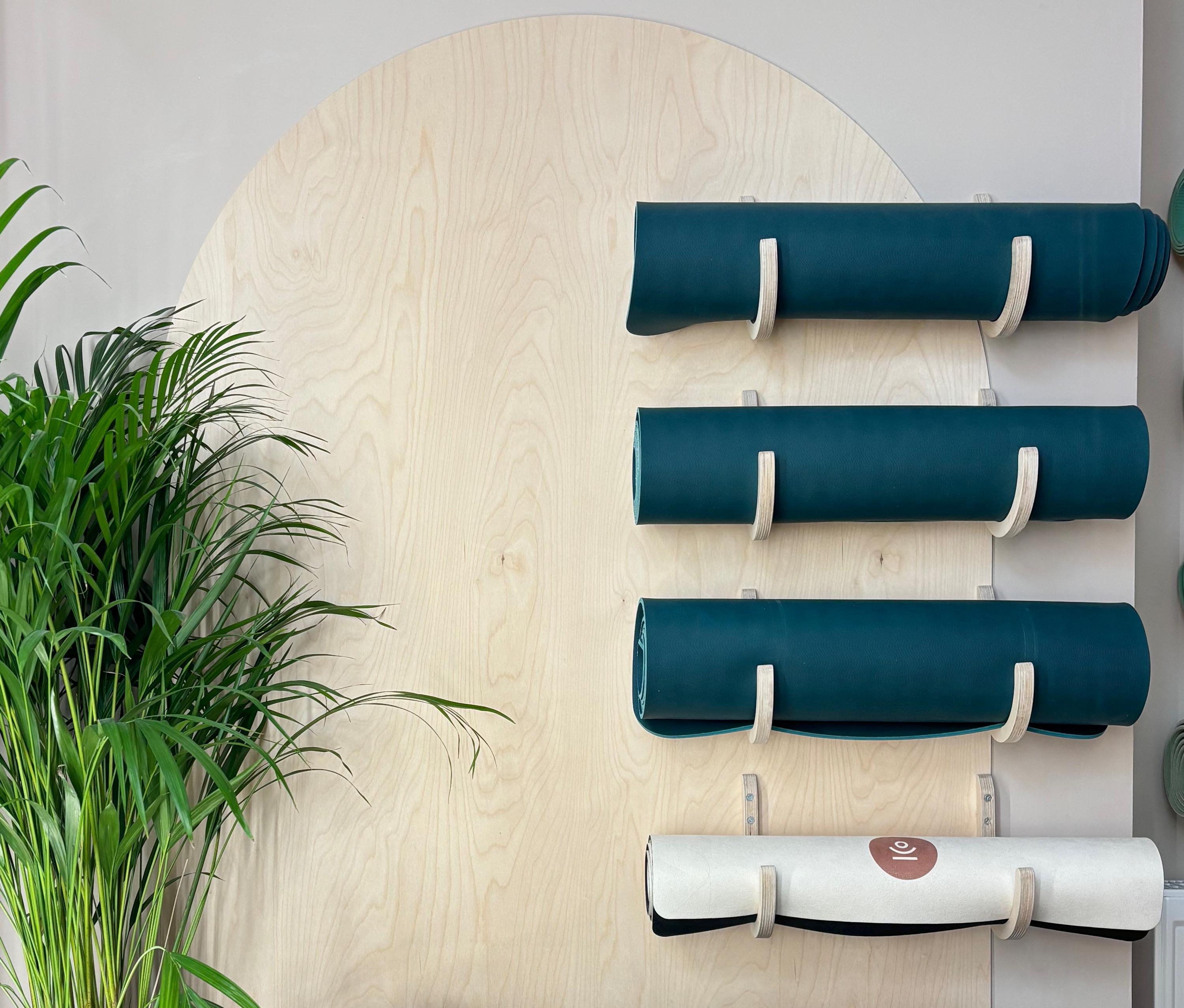 Hanger Wall Mount for Yoga Mats, Exercise Mat Hook, Gym Hanger Shelf ...