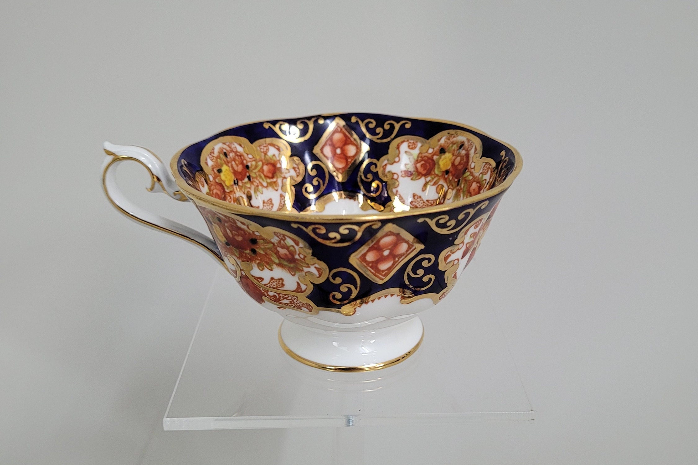 Vintage Porcelain Royal Albert Heirloom Avon Shape Cup and Saucer ...