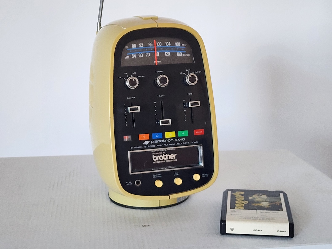 1970 PLANETRON Egg V10 Space Age 8 Track Stereo Cassette Amfm ,japan - Etsy