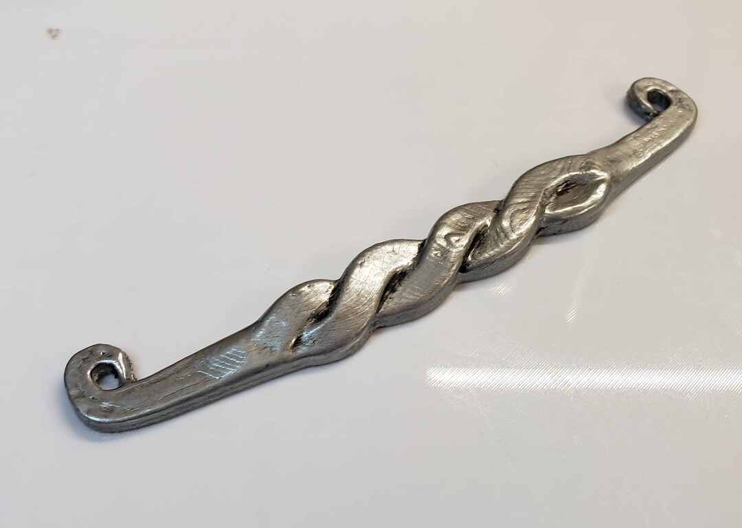 Daenerys Silver Dress Closure Pin - Etsy