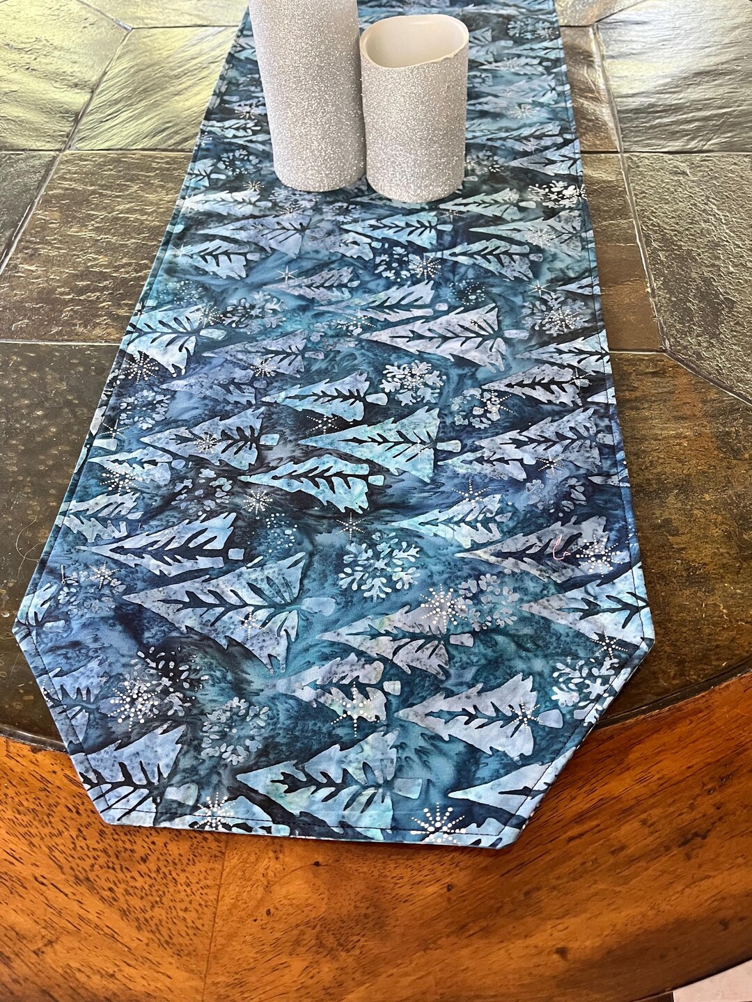 Reversible Winter Table Runner // Snowflake Decor // Dining Linens ...