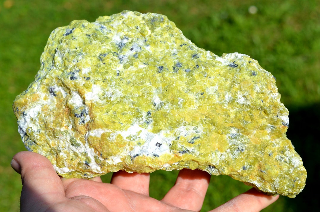 Lizardite 1235 Grams - Dypingdal Serpentine-magnesite Deposit, Snarum ...