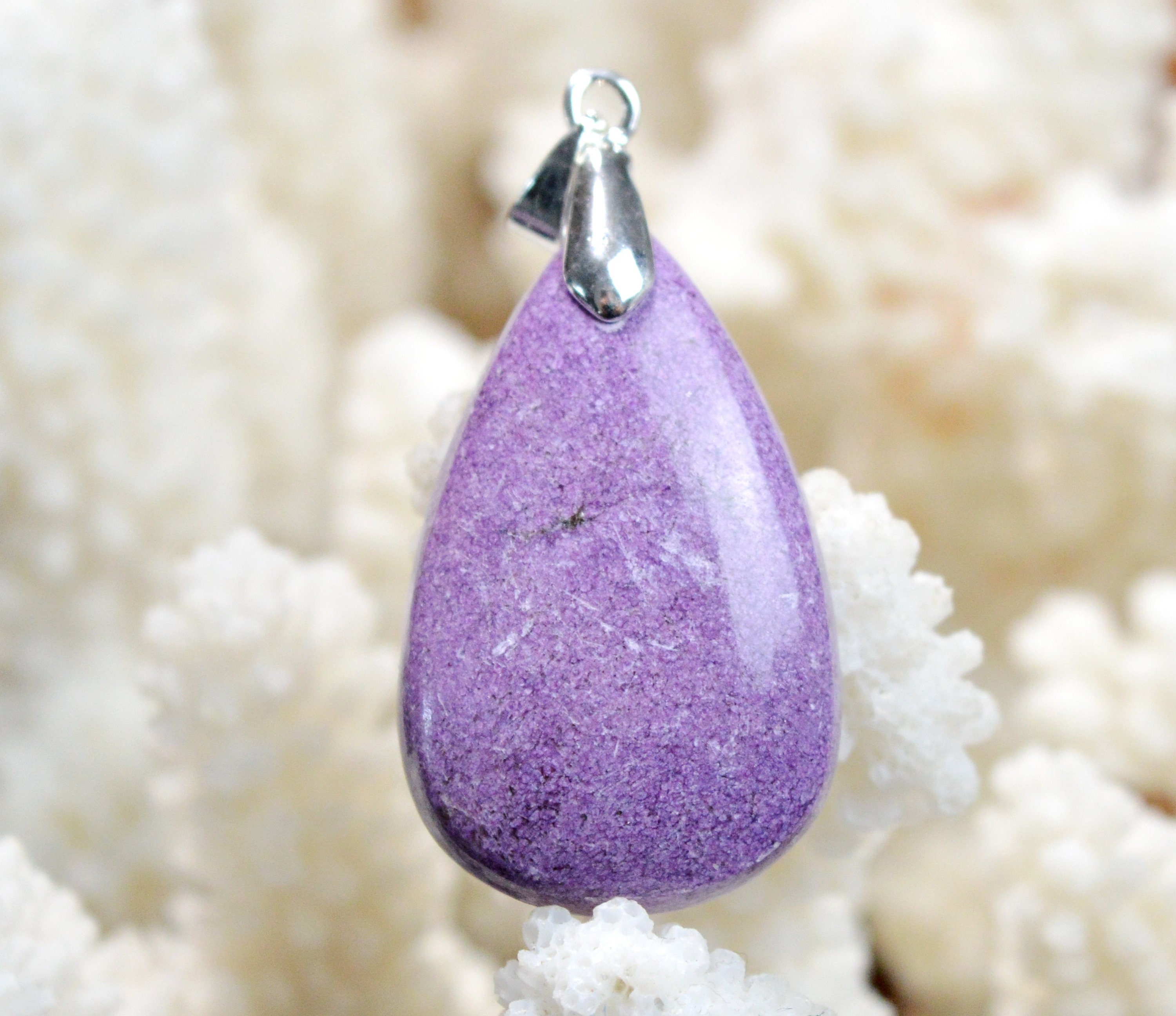 Stichtite 28 carat - natural stone cabochon pendant - Tasmania ...