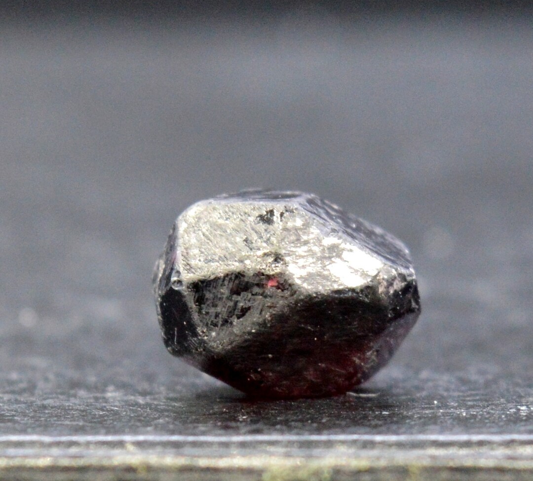Garnet 2 Grams Sankhuwasabha District, Province No. 1, Nepal - Etsy