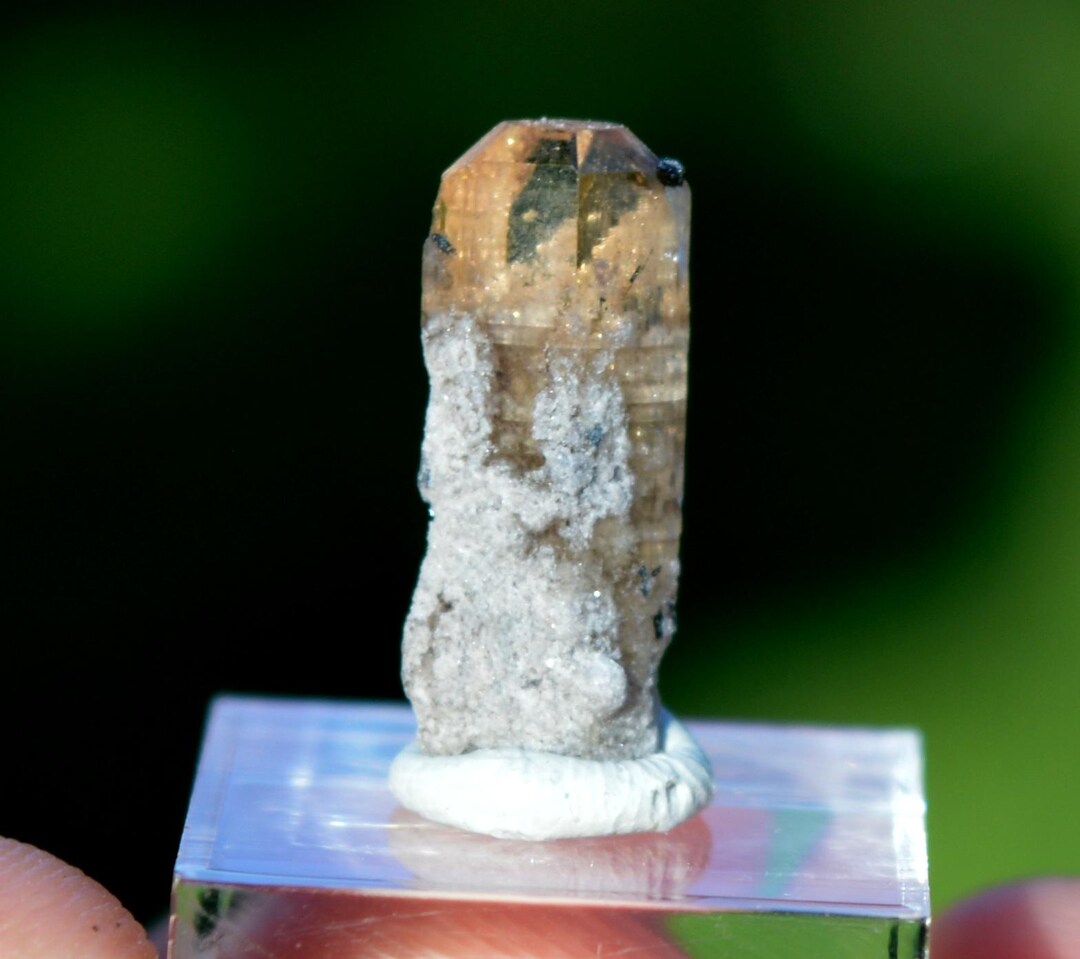 Topaz 1.3 Grams - Topaz Mountain, Thomas Range, Juab County, Utah, USA ...