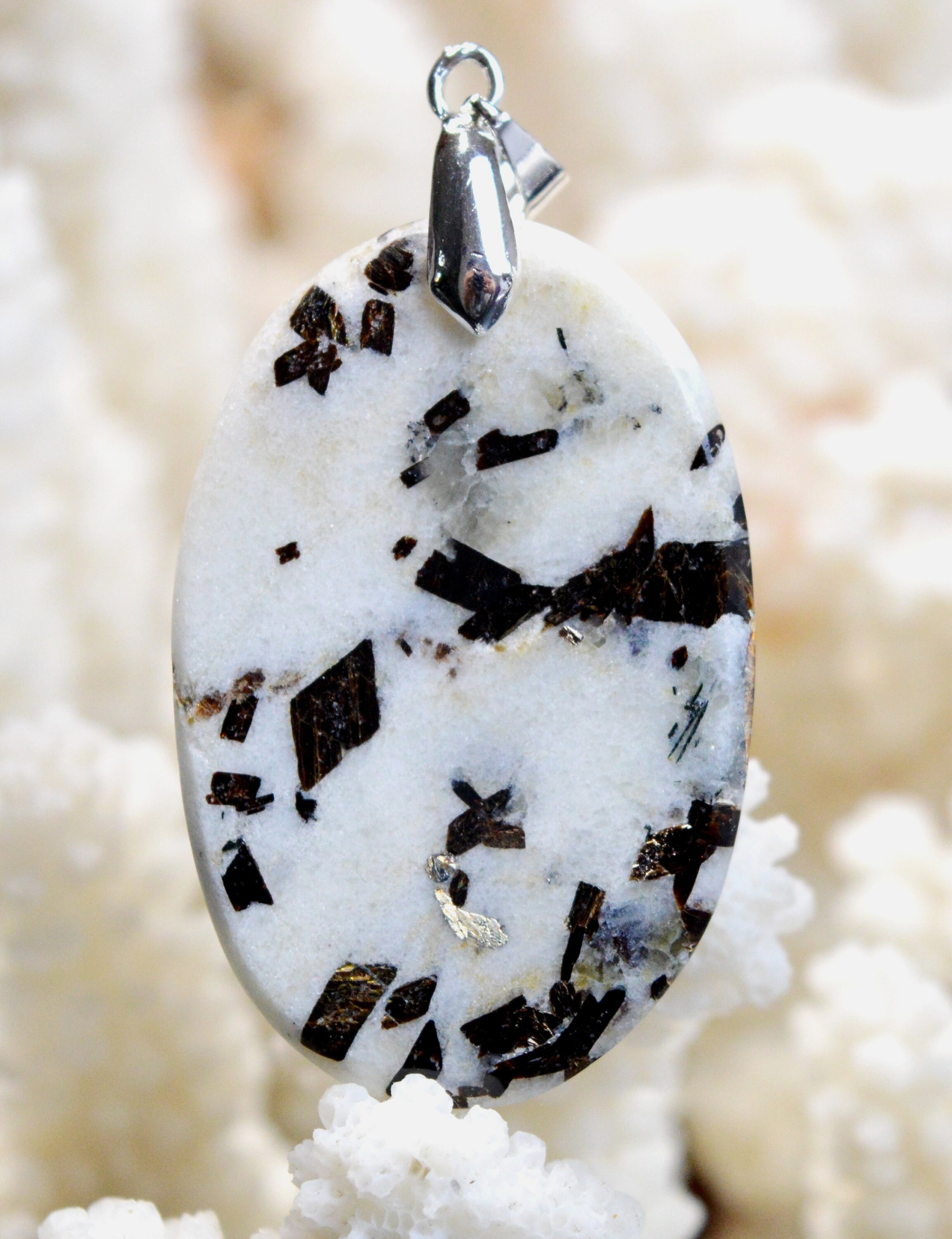 Astrophyllite - 67 carats - natural stone cabochon pendant - Russia // BO88