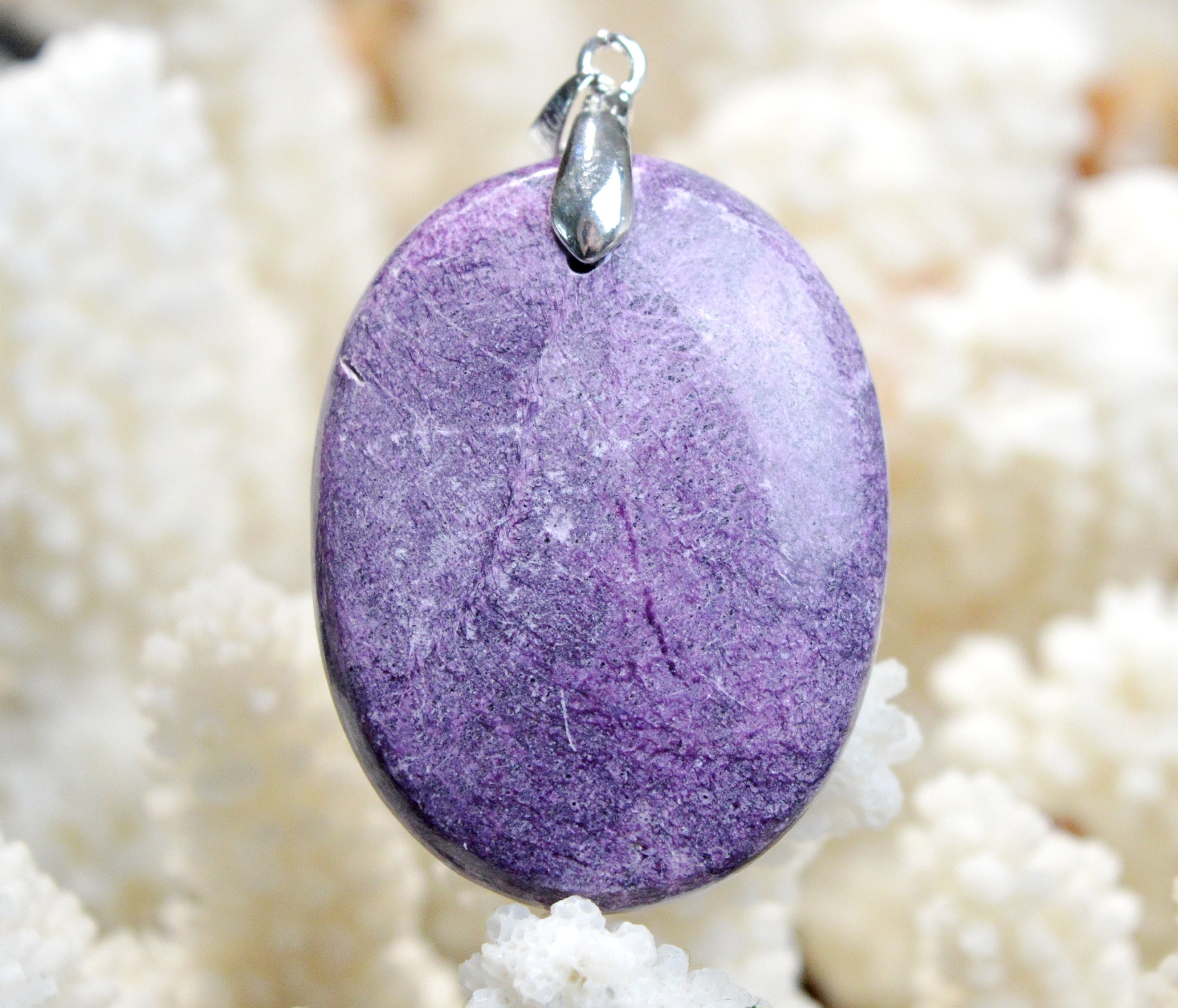 Stichtite 59 carats - natural stone cabochon pendant - Tasmania ...