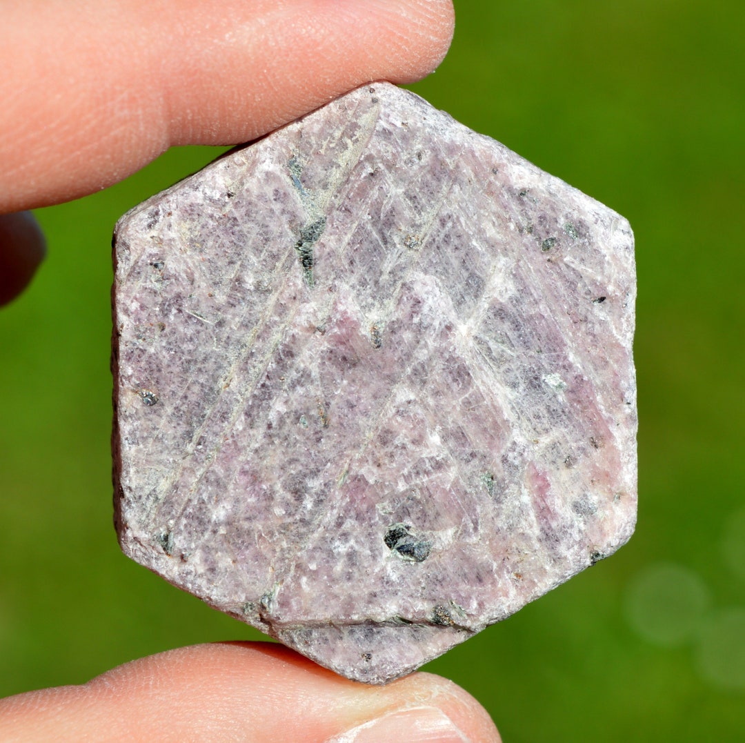 Corundum Var. Ruby 120 Grams Gogogogo, Ampanihy, Atsimo-andrefana ...