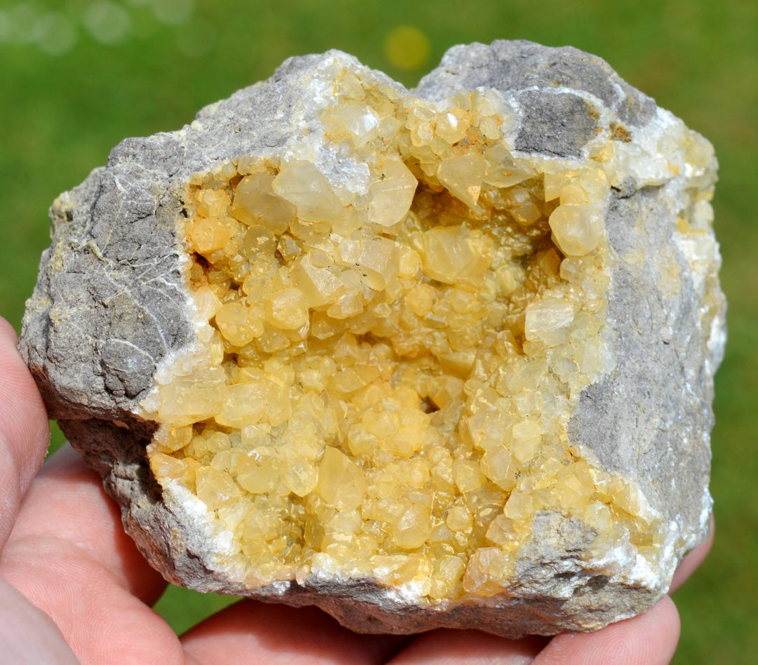 Calcite 700 Grams - Gralex Quarry, Beez, Namur, Wallonia, Belgium - Etsy