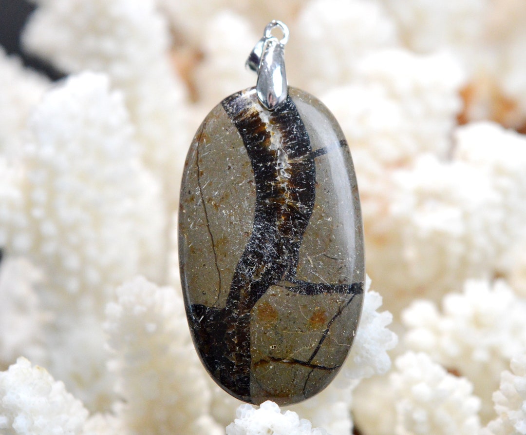 Septaria 70 Carats - Natural Stone Cabochon Pendant - Madagascar ...