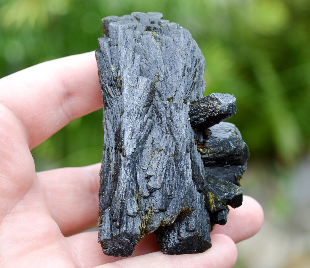 Epidote 224 Grams - Bafoulabé Circle, Kayes Region, Mali - Etsy