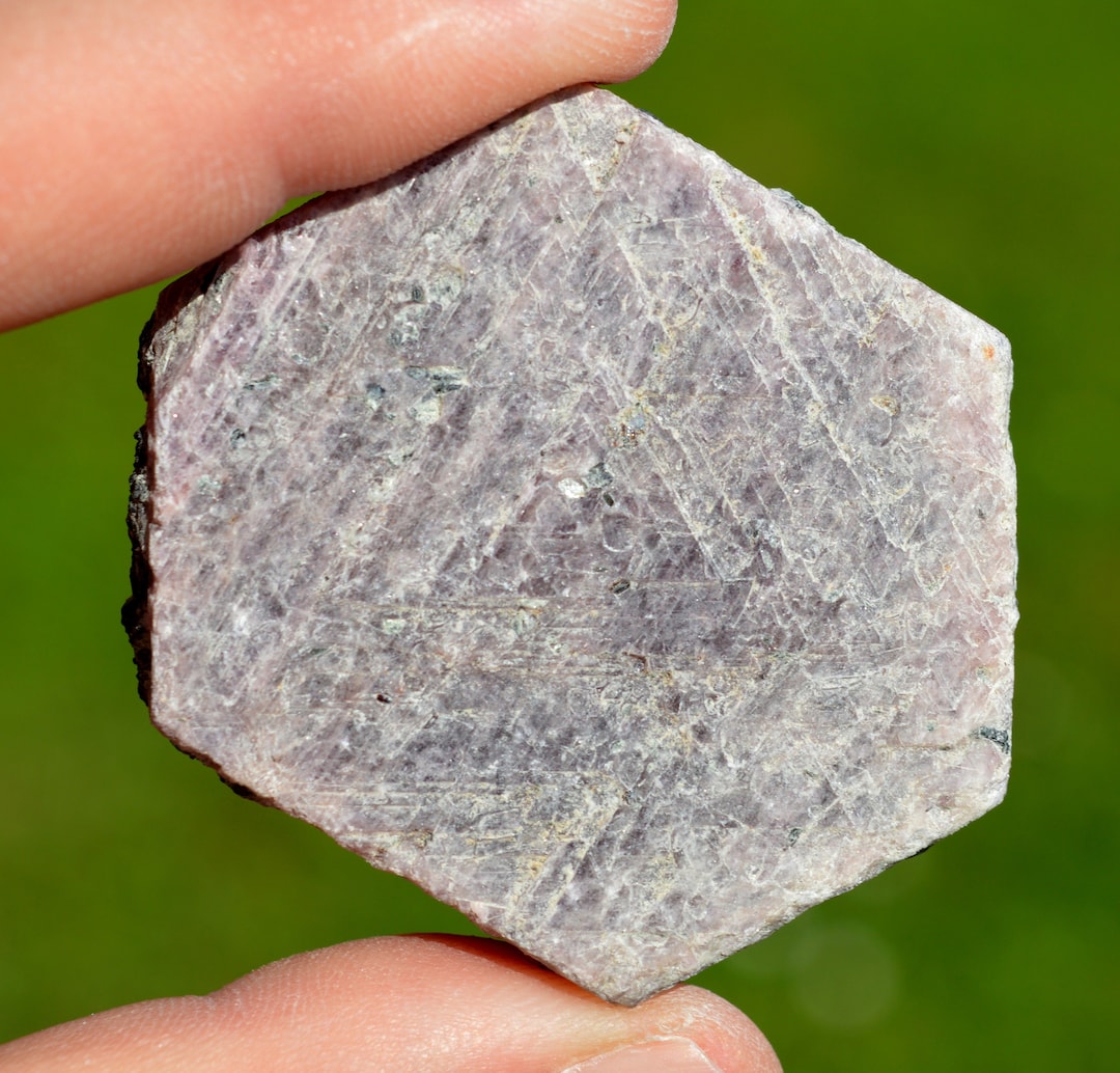 Corundum Var. Ruby 120 Grams Gogogogo, Ampanihy, Atsimo-andrefana ...