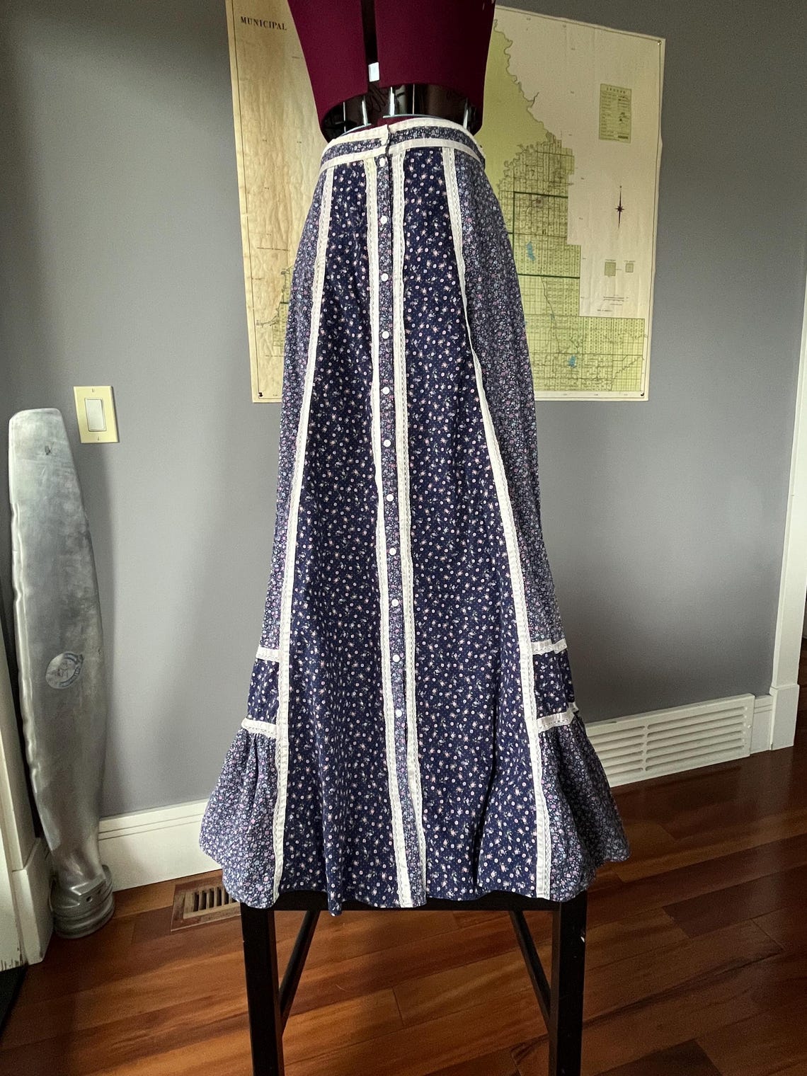 Vintage 28" 1970s Jessica's Gunnies Prairie Micro Floral and Lace Skirt ...