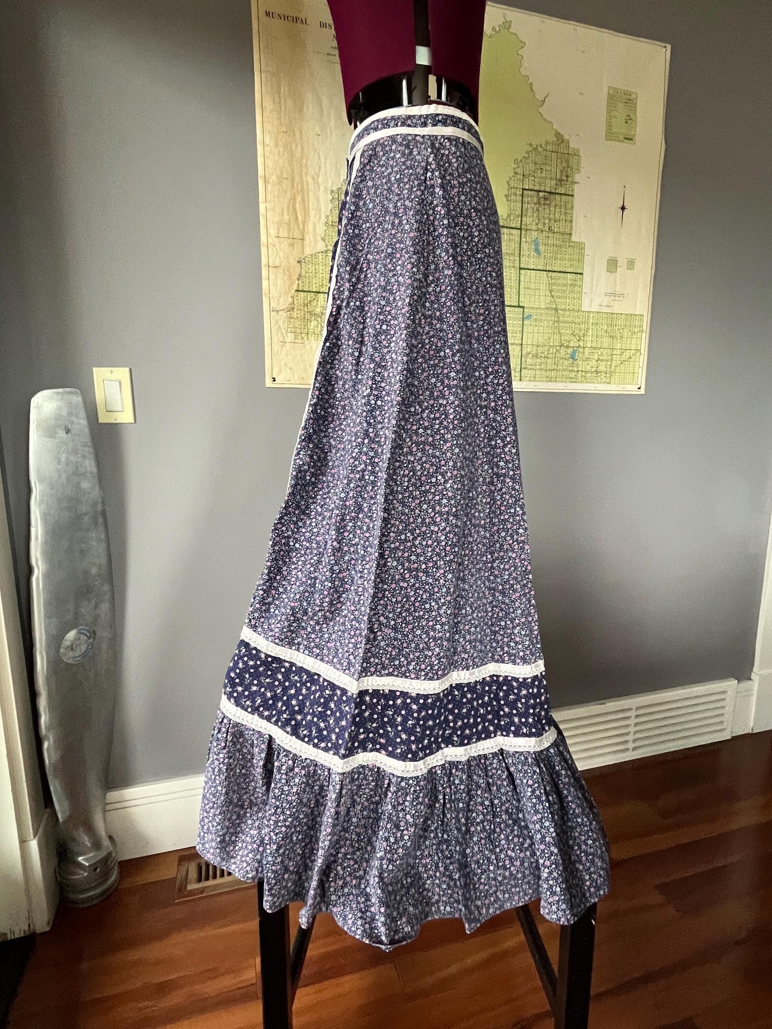 Vintage 28" 1970s Jessica's Gunnies Prairie Micro Floral and Lace Skirt ...